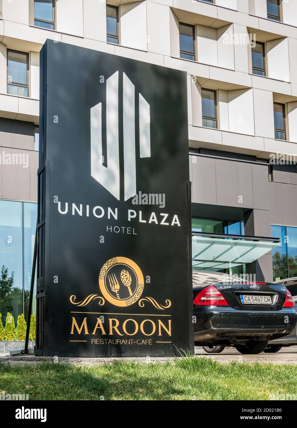 Bucharest/Romania - 07.15.2020: Union plaza hotel an Maroon restaurant ...