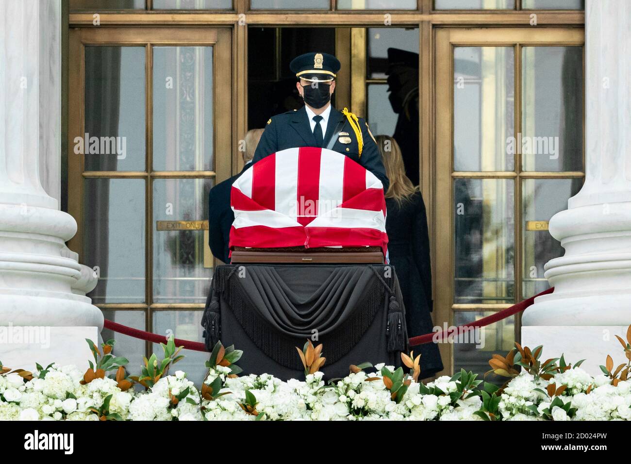 The flag-draped casket of Supreme Court Justice Ruth Bader Ginsburg ...