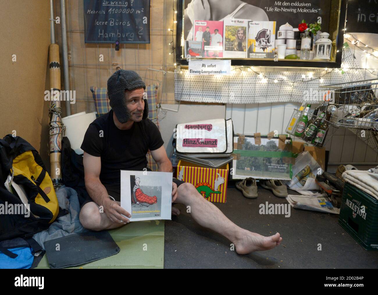 Human Cages High Resolution Stock Photography and Images - Alamy