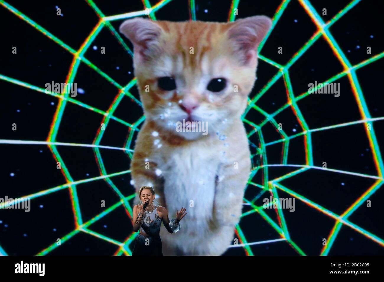 Miley cyrus wrecking ball hi-res stock photography and images - Alamy