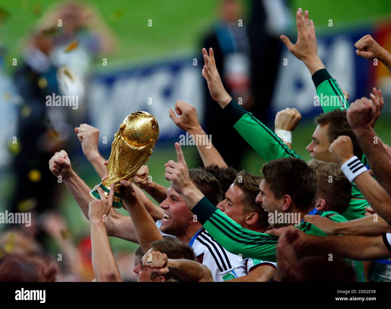 World cup trophy lift hi-res stock photography and images - Alamy