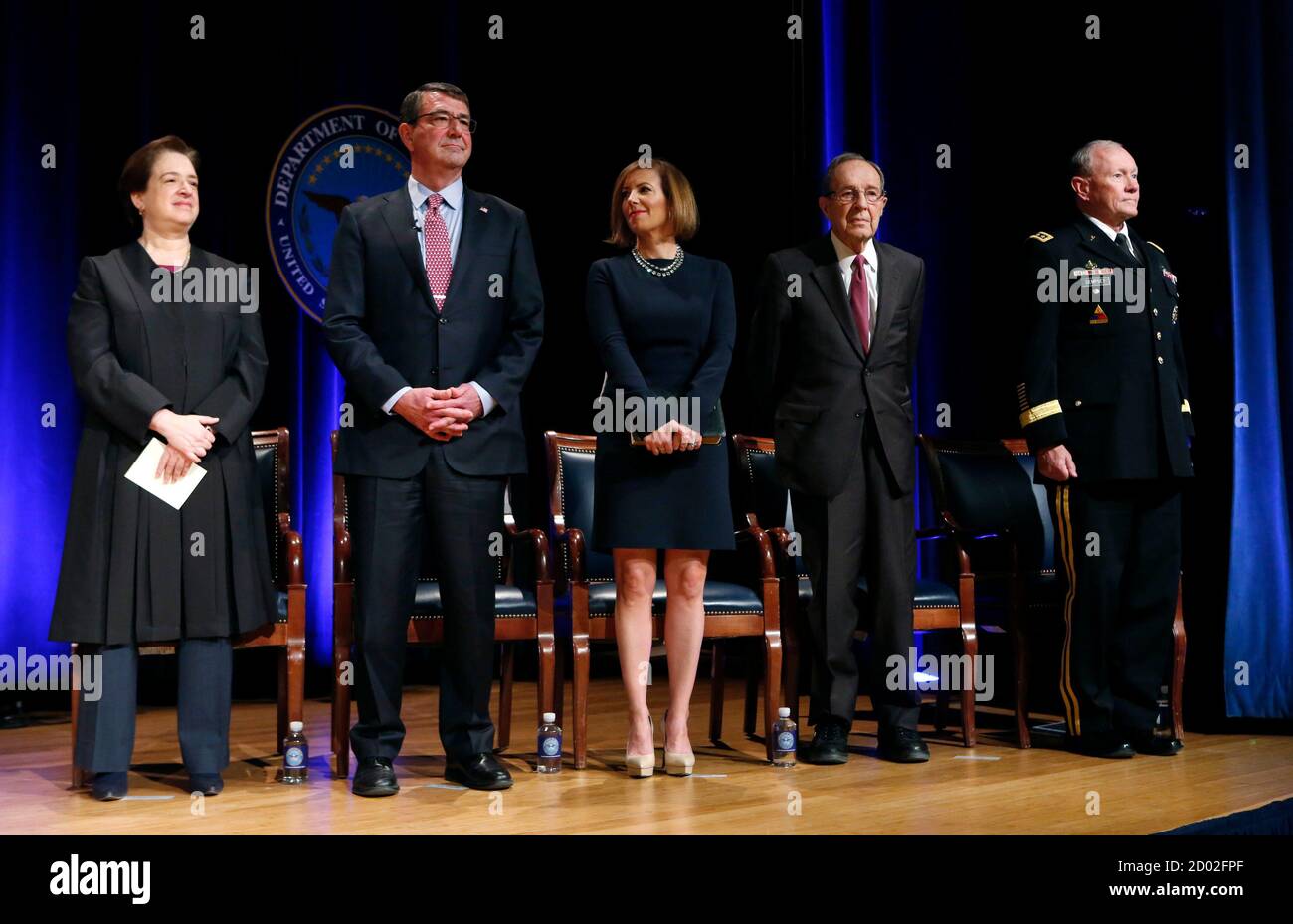 William perry secretary of defense hi-res stock photography and images ...