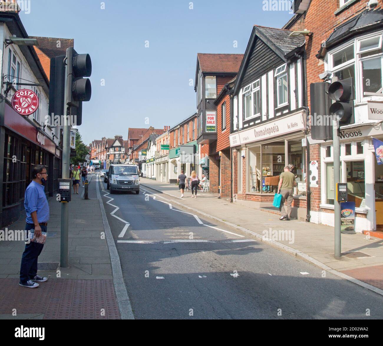 Lyndhurst high street new forest hi-res stock photography and images ...