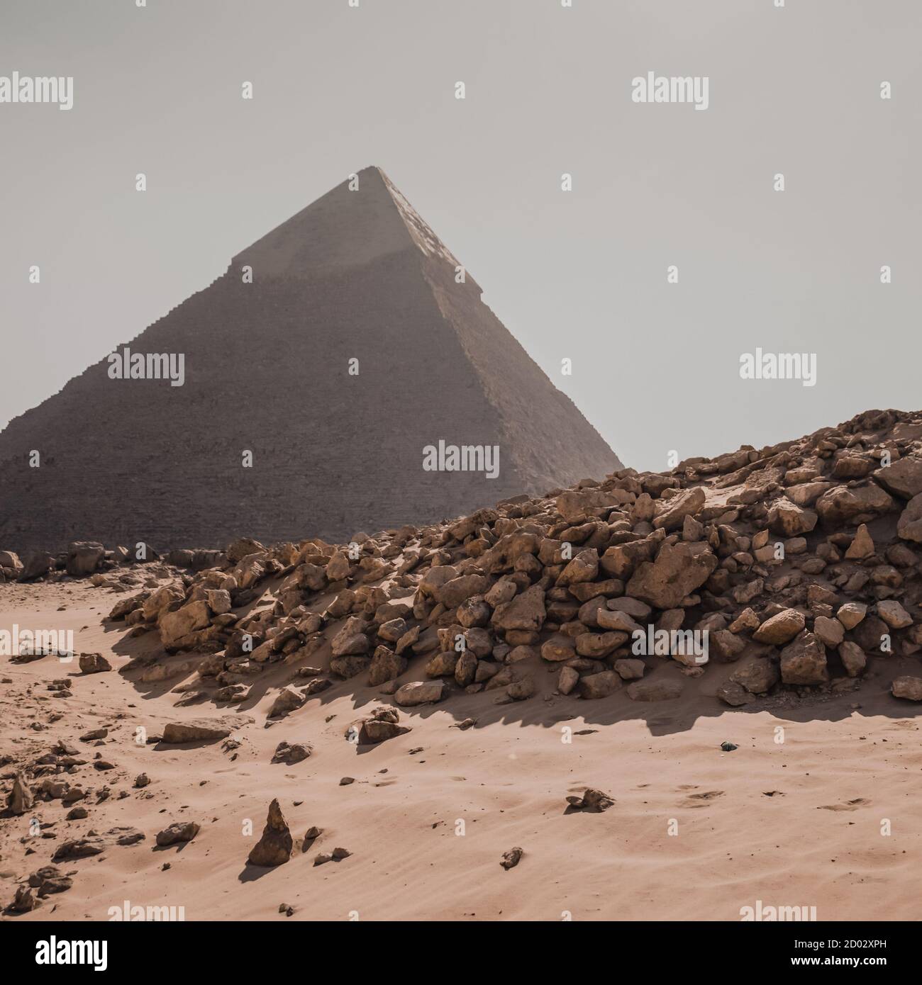 Ancient Egyptian Ruins and Pyramids The sandy desert in Cairo Stock ...