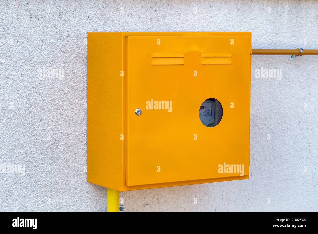Natural gas meter outside home hi-res stock photography and images - Alamy
