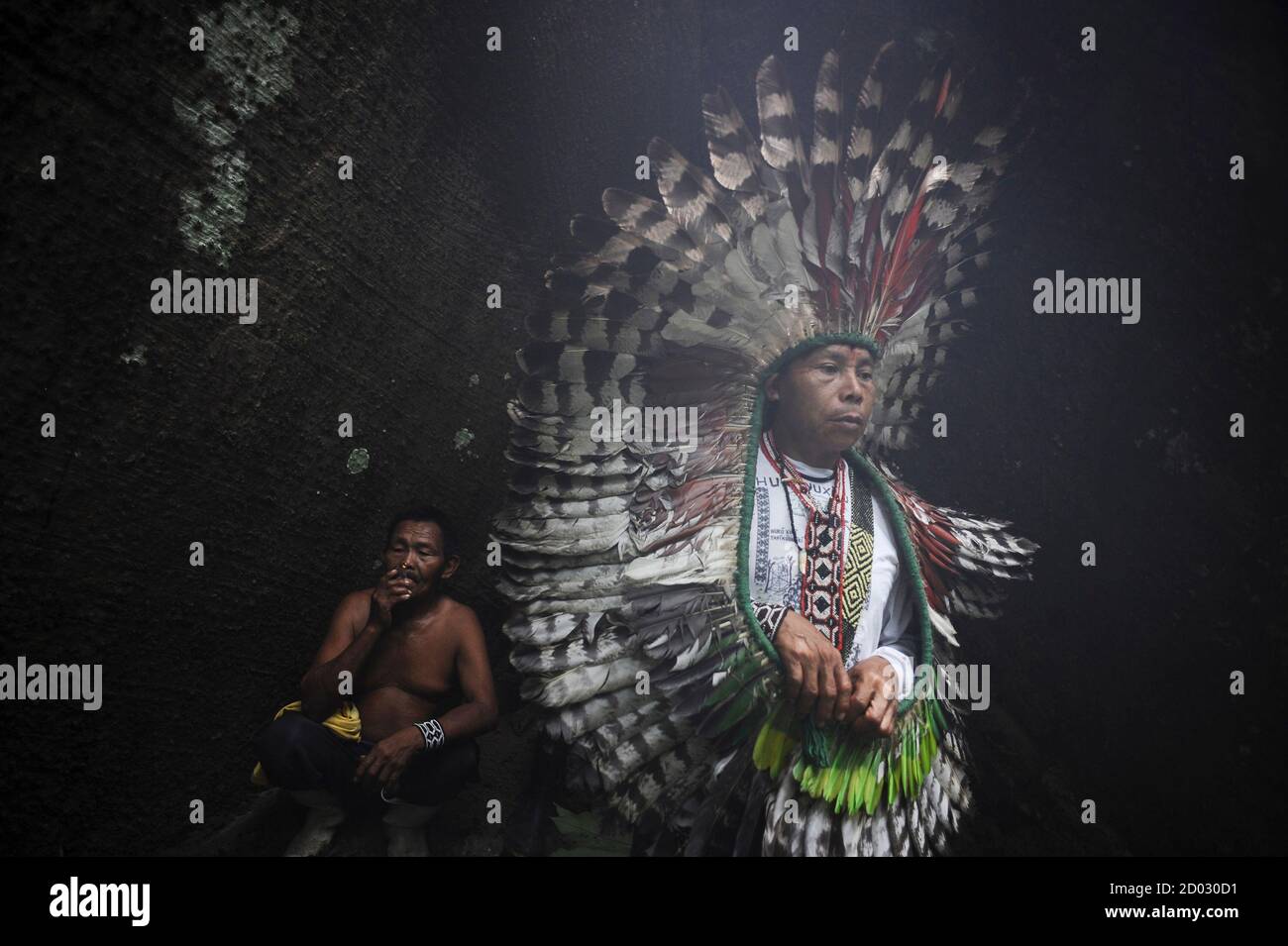 Uncontacted tribe hi-res stock photography and images - Alamy