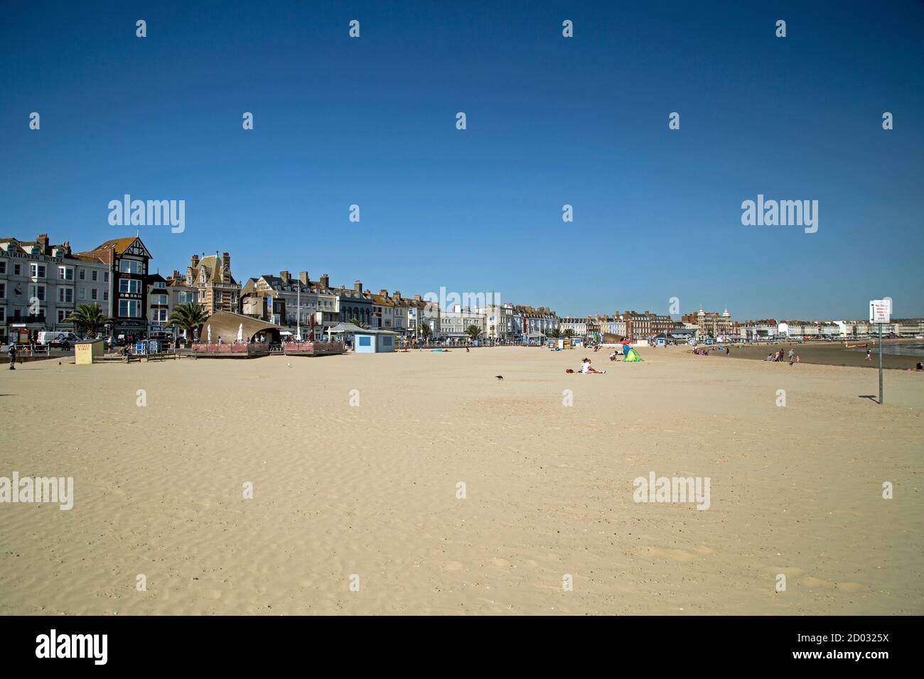 Weymouth seafront hi-res stock photography and images - Alamy