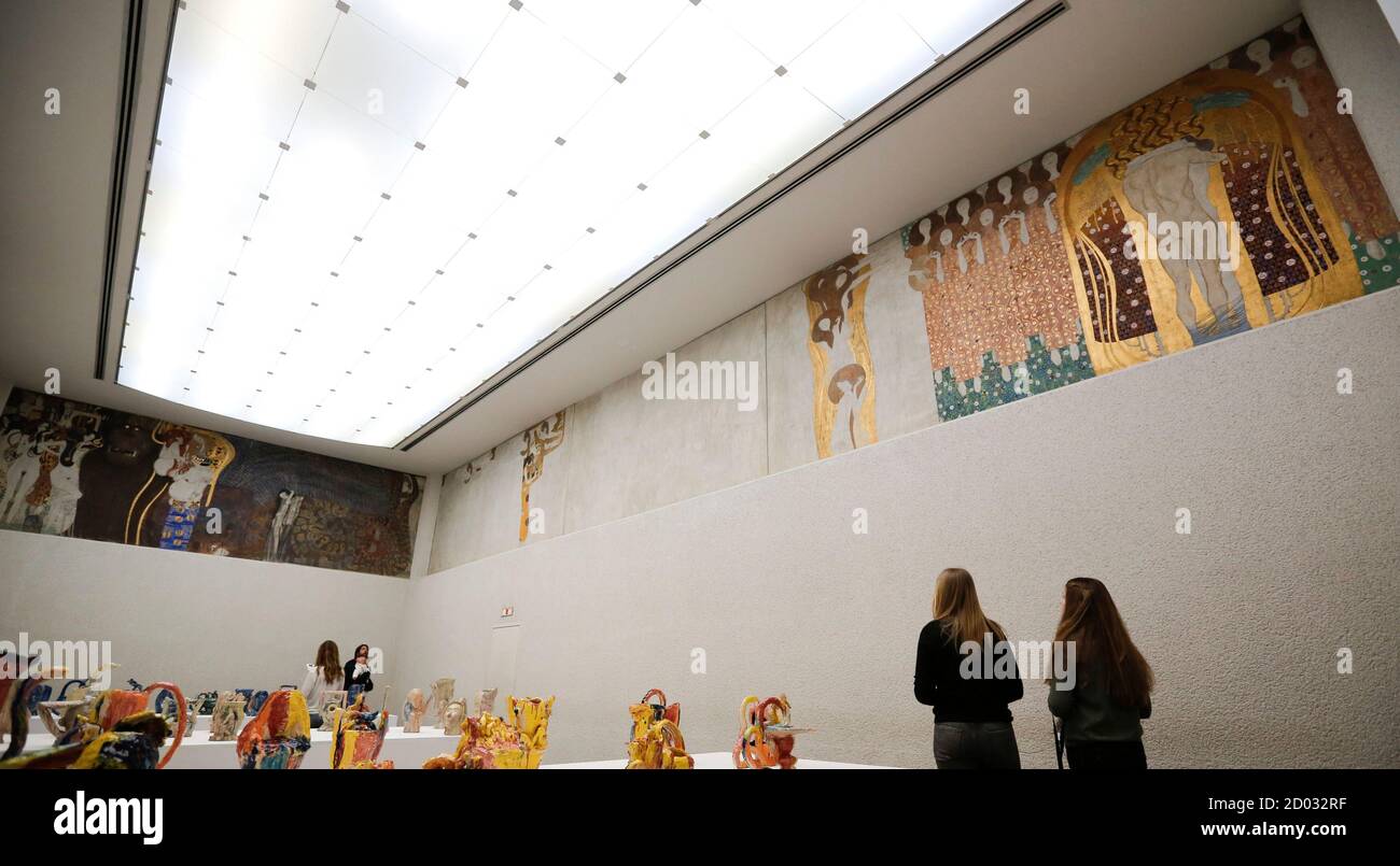 Gustav klimts beethoven frieze hi-res stock photography and images - Alamy