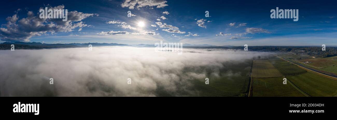 Above fog hi-res stock photography and images - Alamy