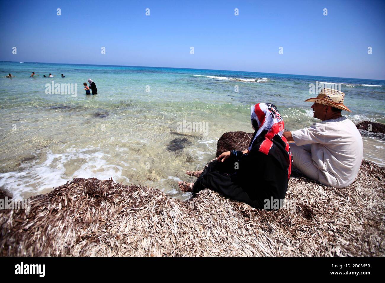 Rebels sitting in road hi-res stock photography and images - Alamy