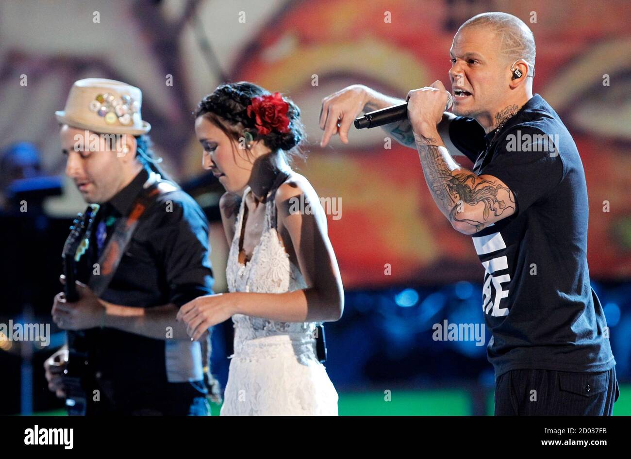 Latinoamerica calle 13 hi-res stock photography and images - Alamy