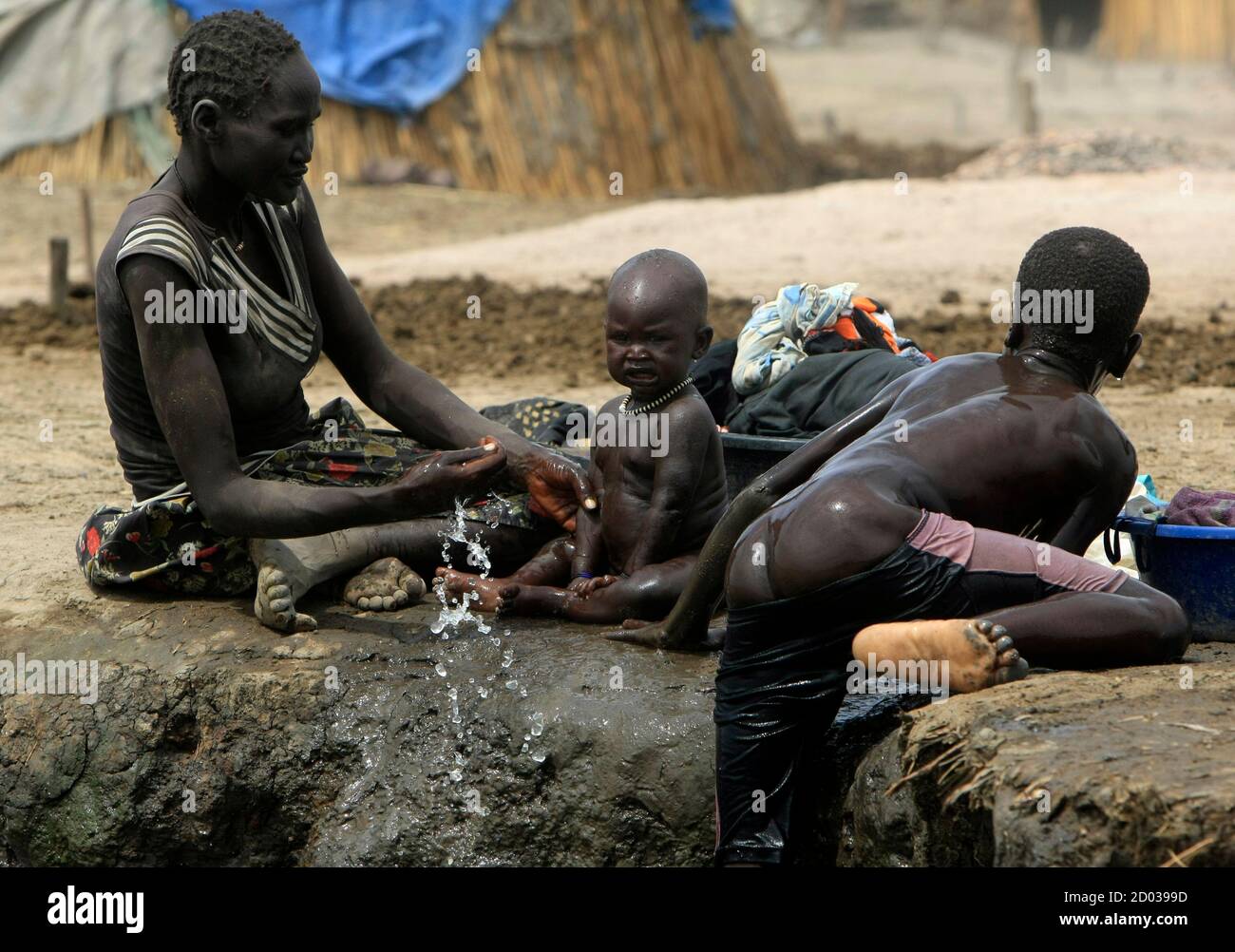 Dinka Woman High Resolution Stock Photography and Images - Alamy