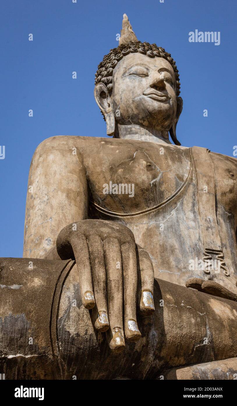 The Giant Buddha at Ayuthaya, Sukothai Thailand Stock Photo - Alamy