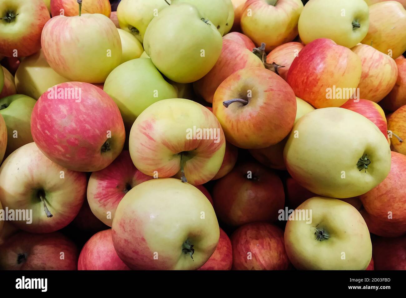 Ripe apples in basket, background or texture Stock Photo - Alamy