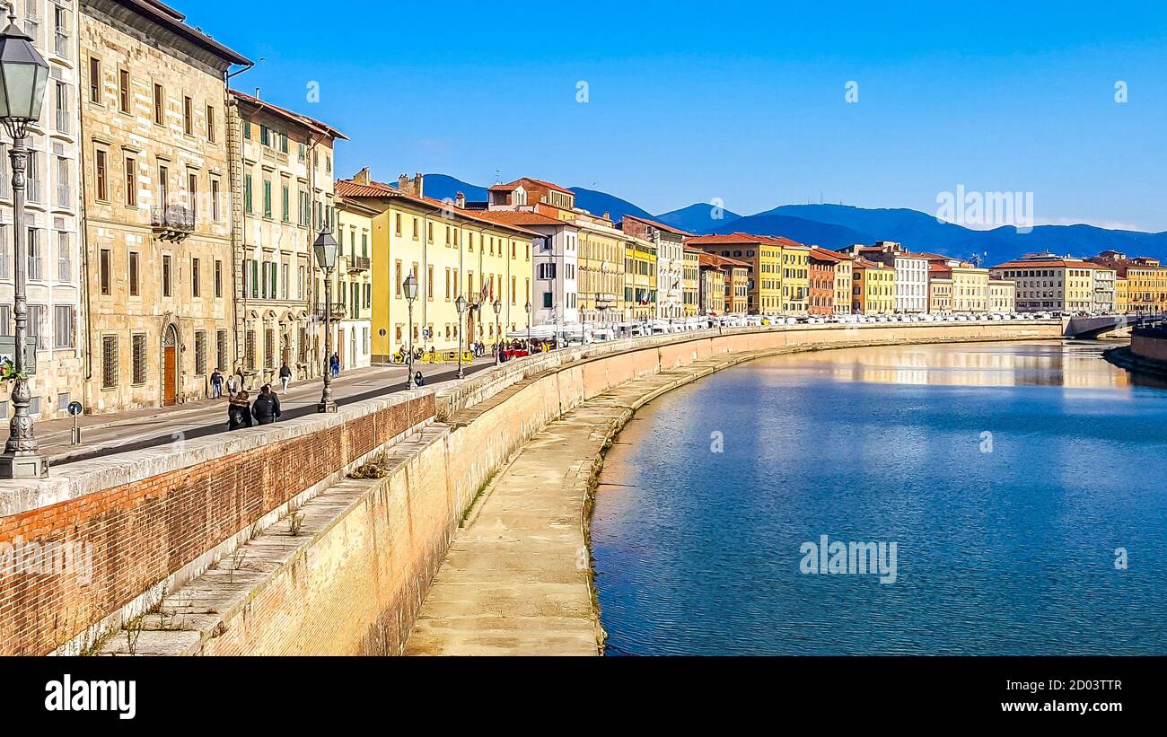 Old town and arno river hi-res stock photography and images - Alamy