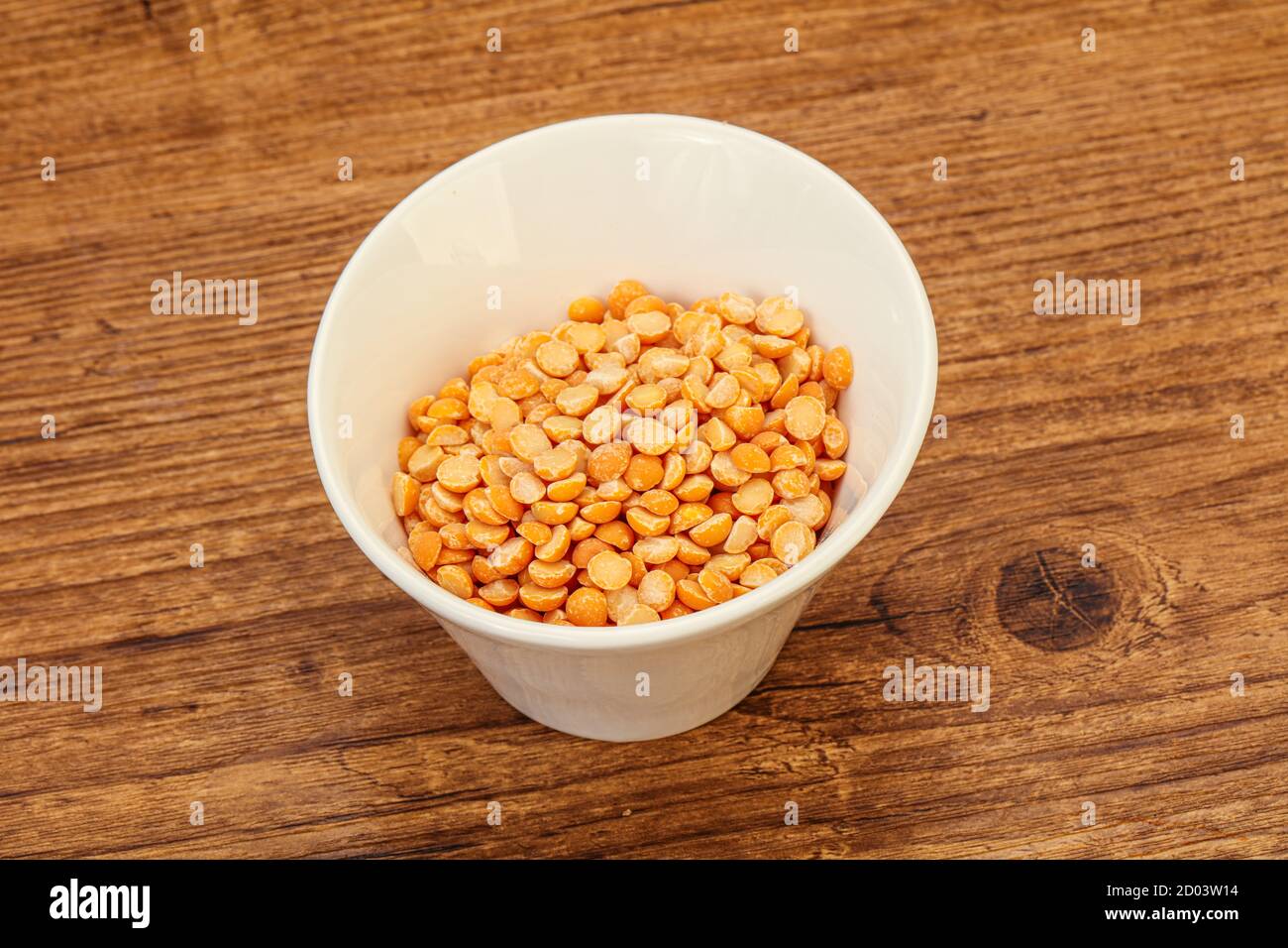 Dry peas for cooking in the bowl Stock Photo - Alamy