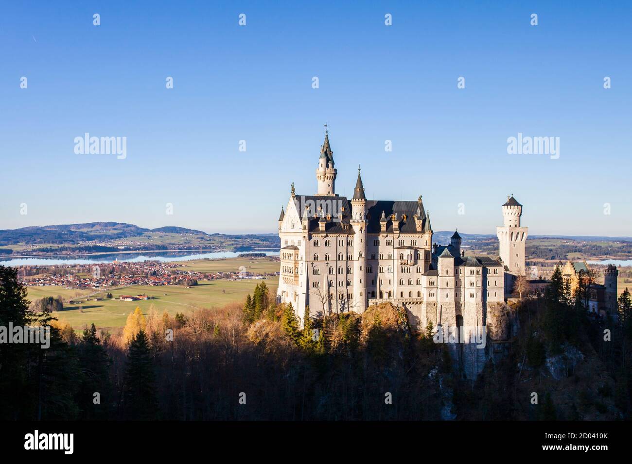 neuschwanstein castle in bayern germany Stock Photo - Alamy
