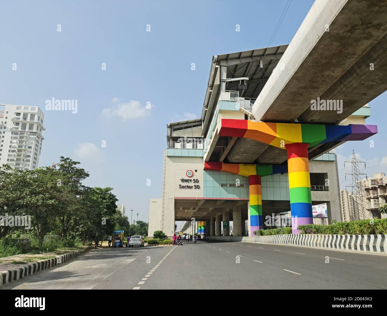 Road beautification hi-res stock photography and images - Alamy