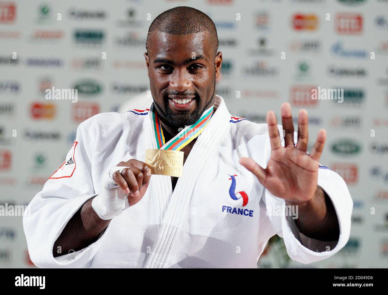 Teddy riner judo world 2011 hi-res stock photography and images - Alamy
