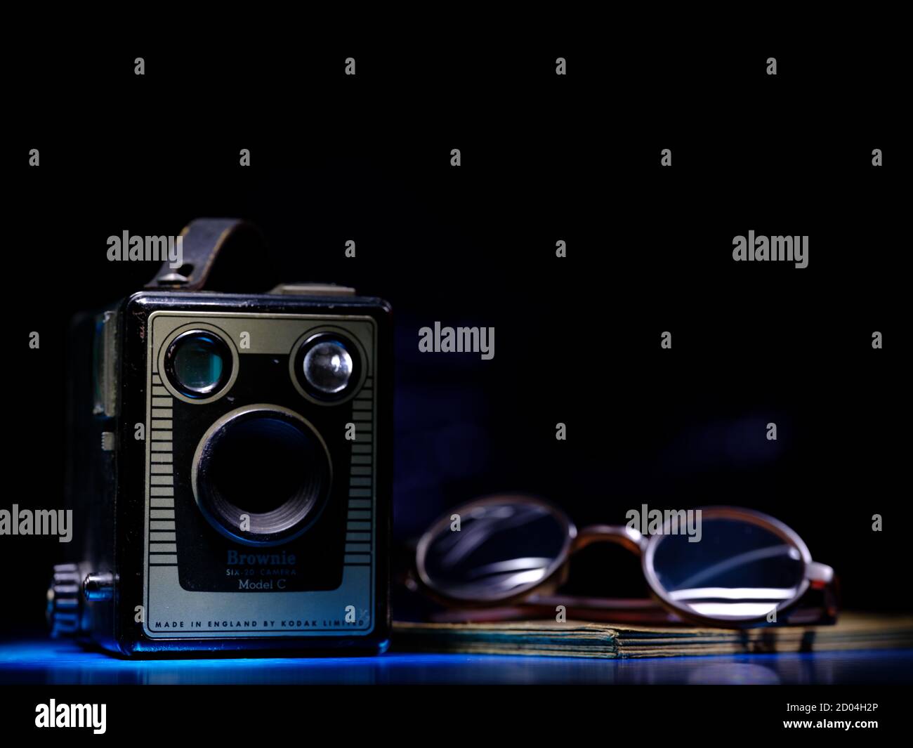 Kodak Box Brownie Model C Six-20 Vintage with vintage round spectacles ...