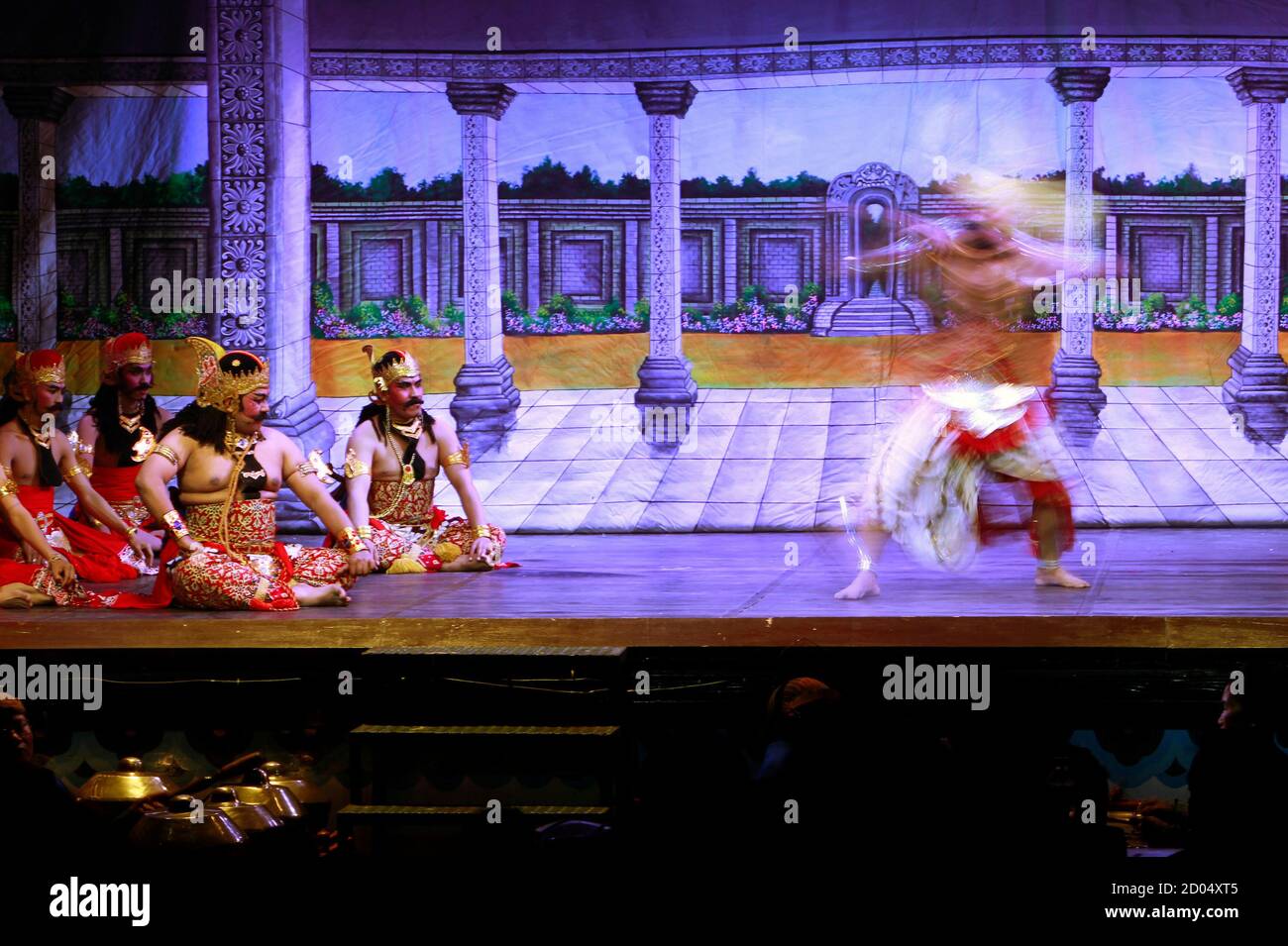 Wayang orang dancer hi-res stock photography and images - Alamy