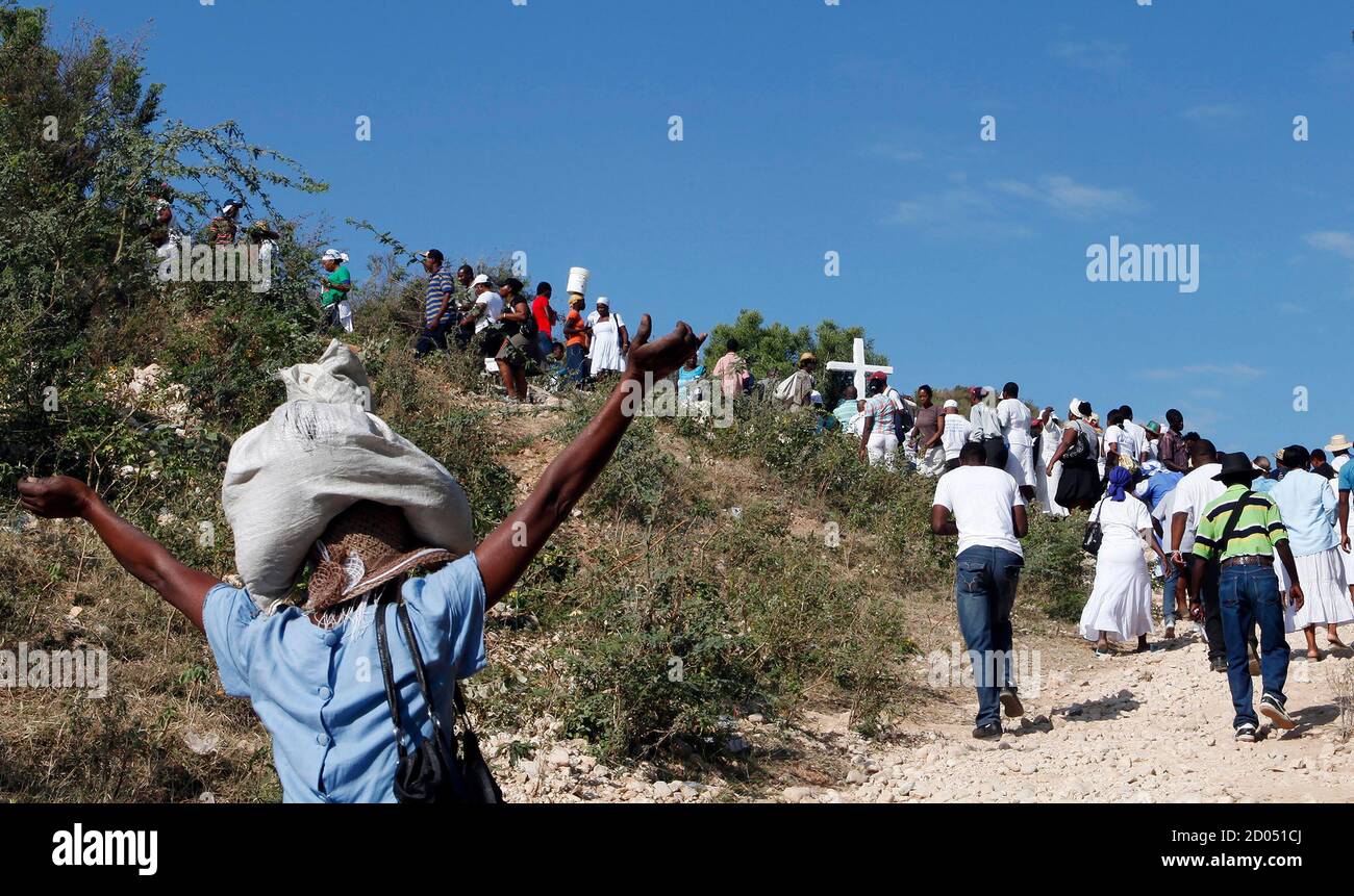 Fourteen Stations Of The Cross High Resolution Stock Photography and ...