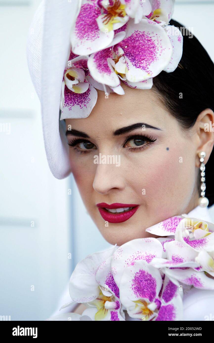 Dita Von Teese Model High Resolution Stock Photography and Images - Alamy