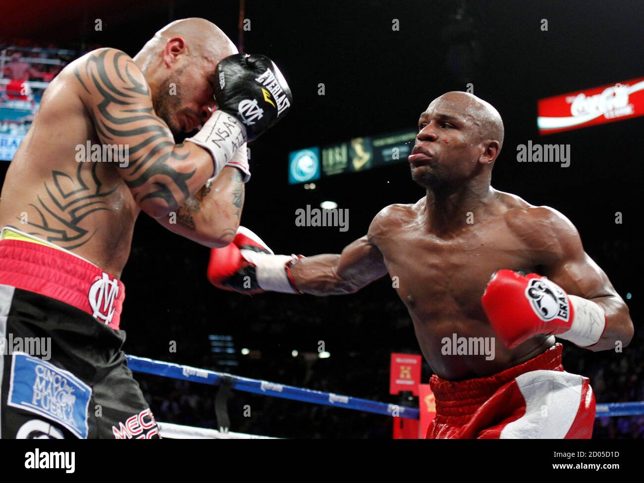 Super welterweight champion hi-res stock photography and images - Alamy