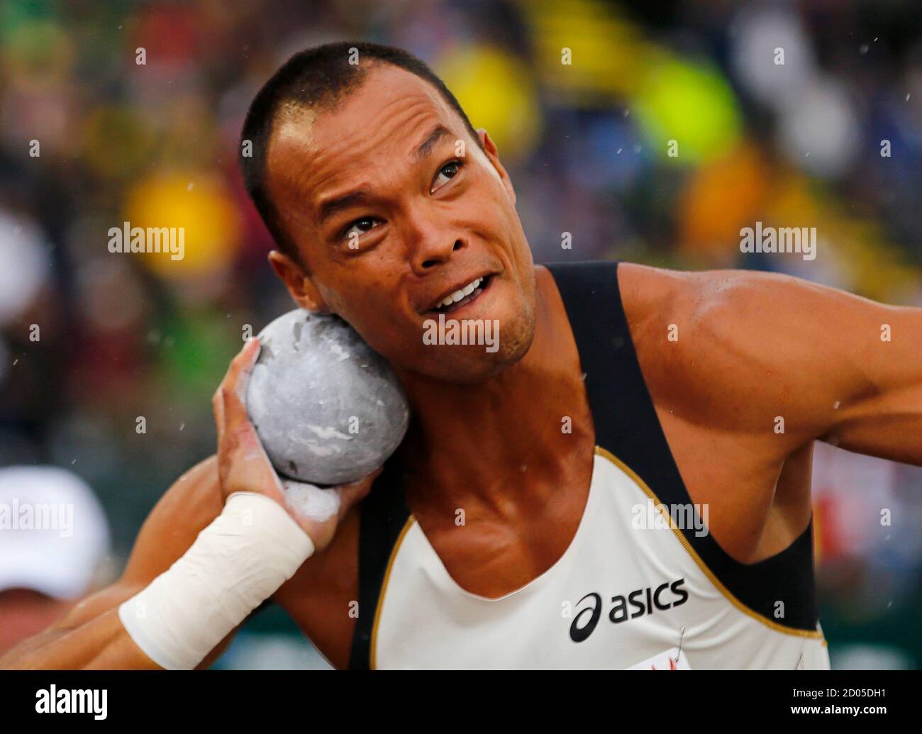 Mens shot put hi-res stock photography and images - Alamy