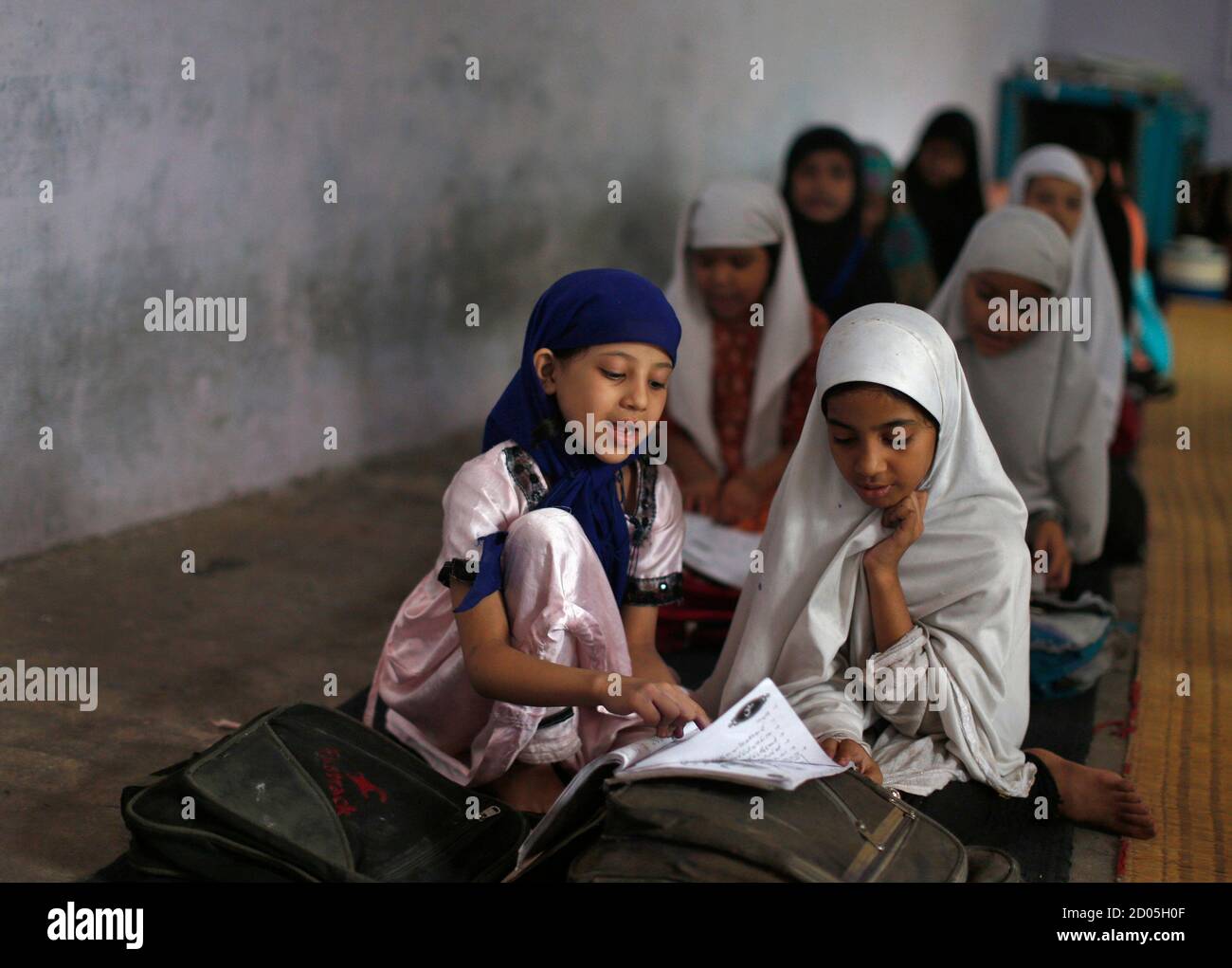 Indian pupil delhi hi-res stock photography and images - Alamy