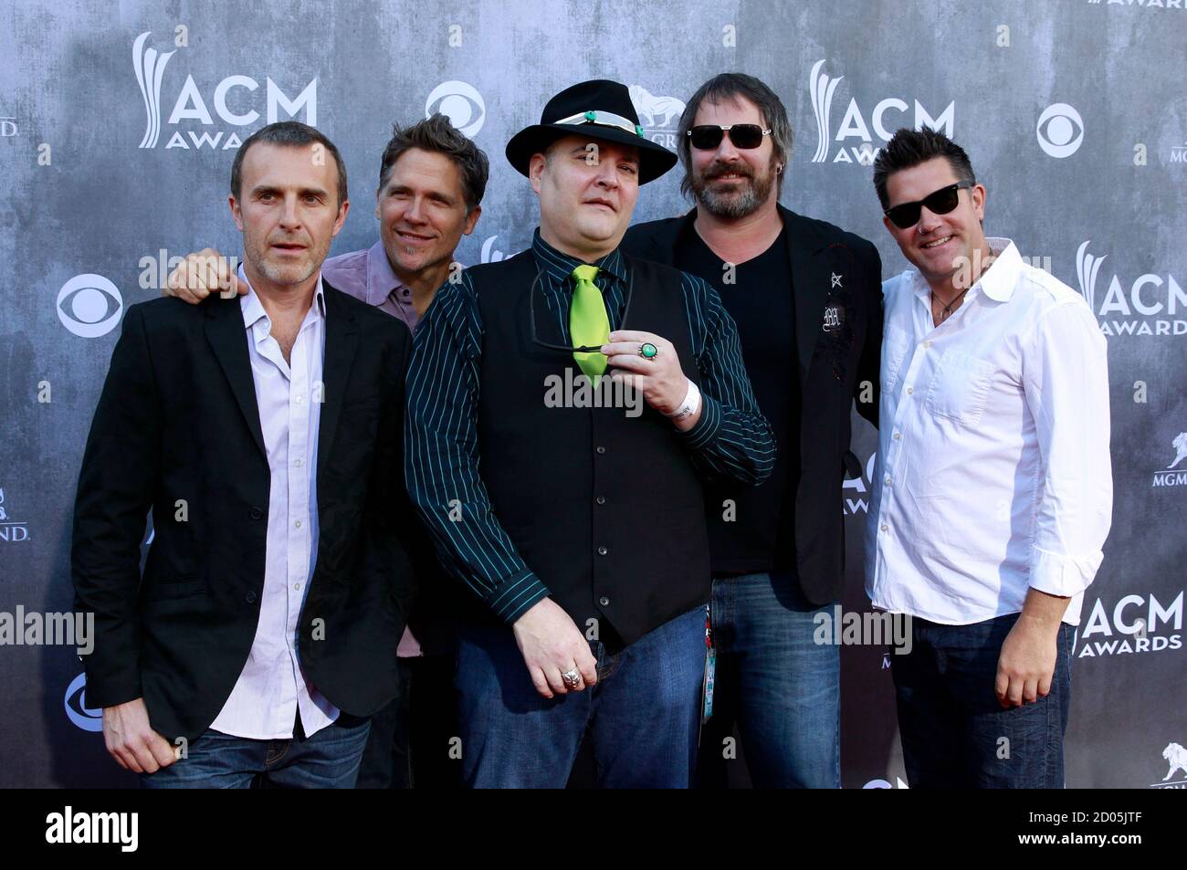 Blues traveler band hi-res stock photography and images - Alamy