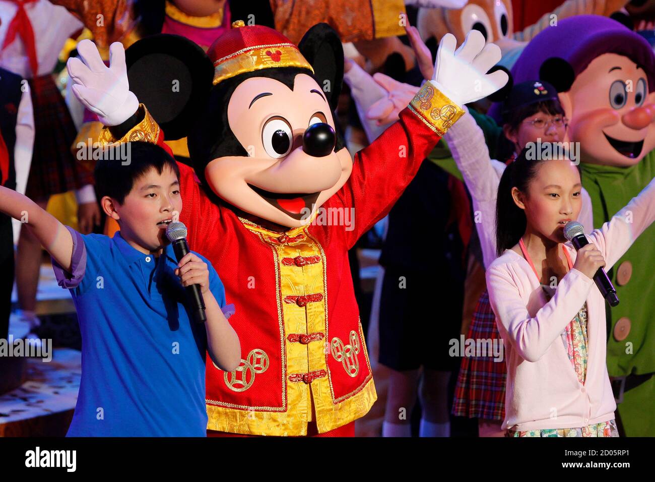 So long mickey mouse hi-res stock photography and images - Alamy