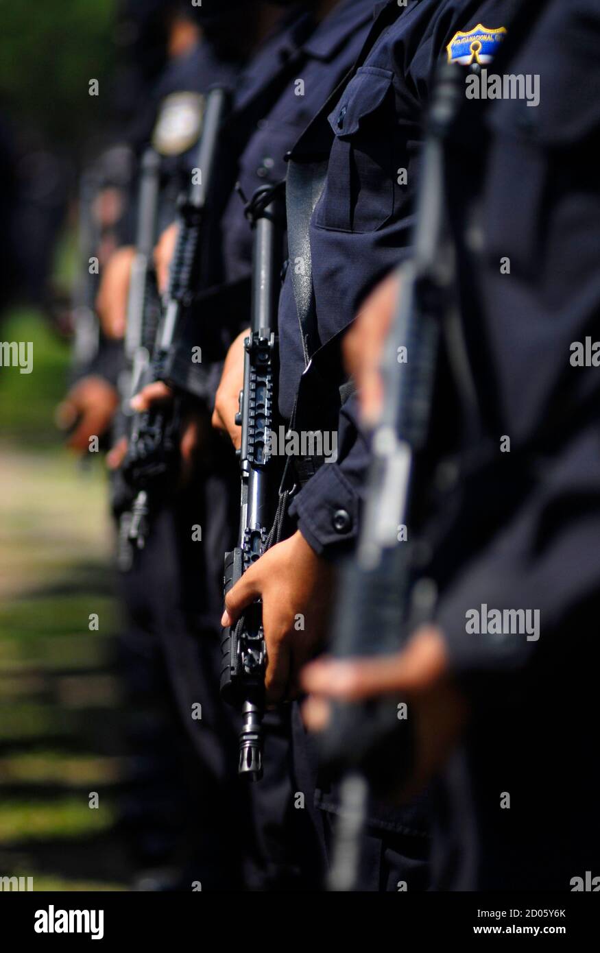 American military graduation ceremony hi-res stock photography and ...