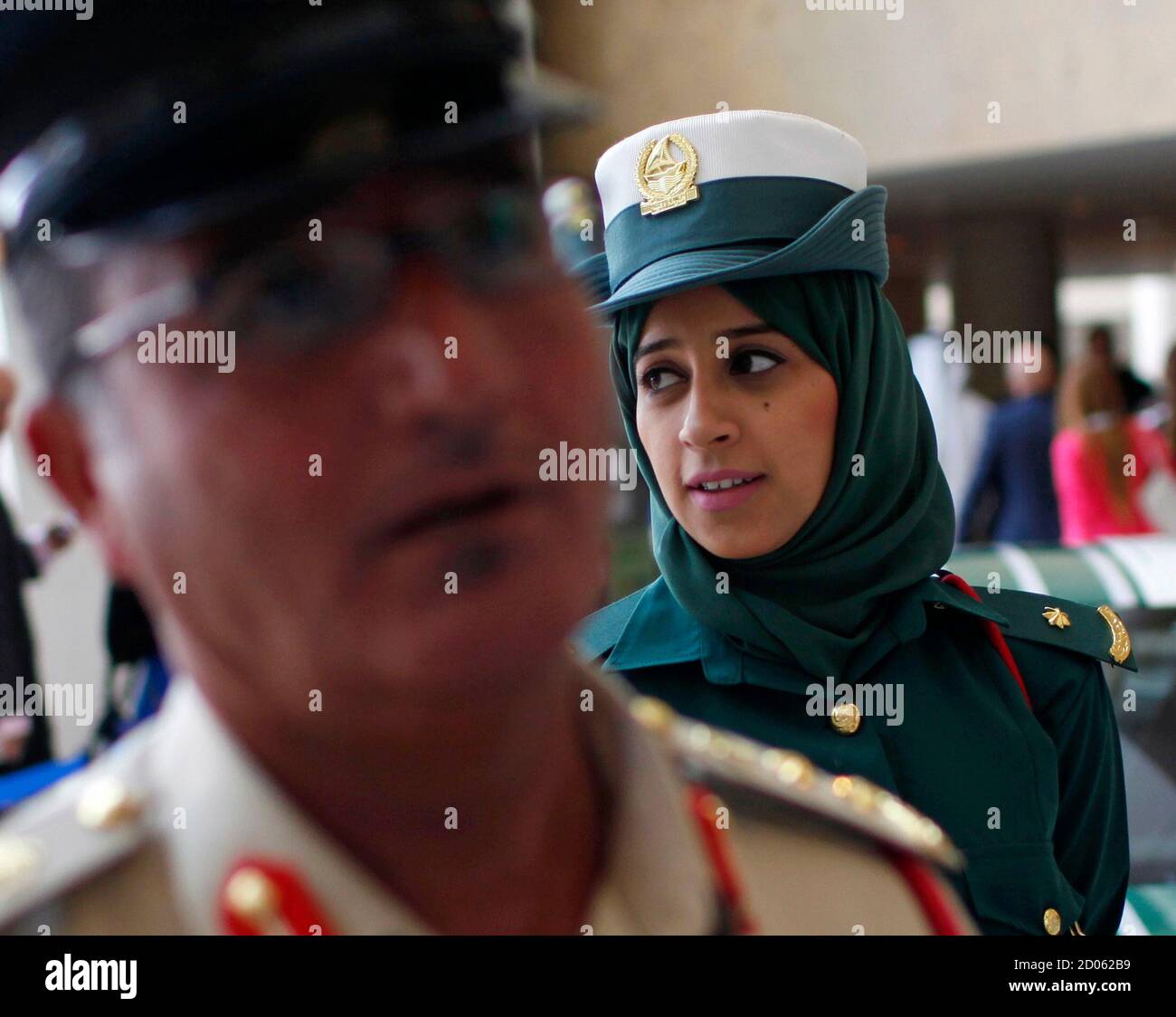 Dubai police officers hi-res stock photography and images - Alamy