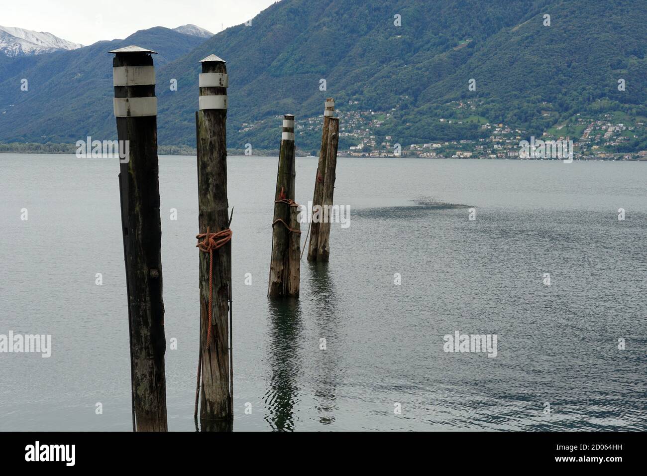 Mooring pylon hi-res stock photography and images - Alamy