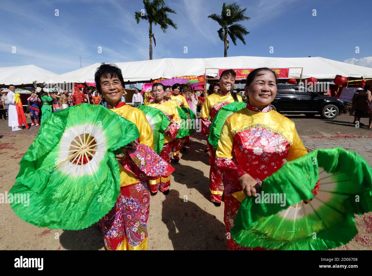 Chinese surinamese hi-res stock photography and images - Alamy