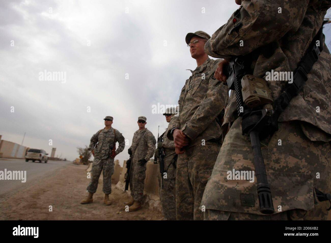 Imam ali air base u hi-res stock photography and images - Alamy
