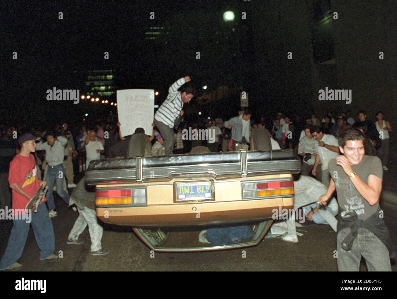 Rodney king los angeles riots 1992 hi-res stock photography and images ...