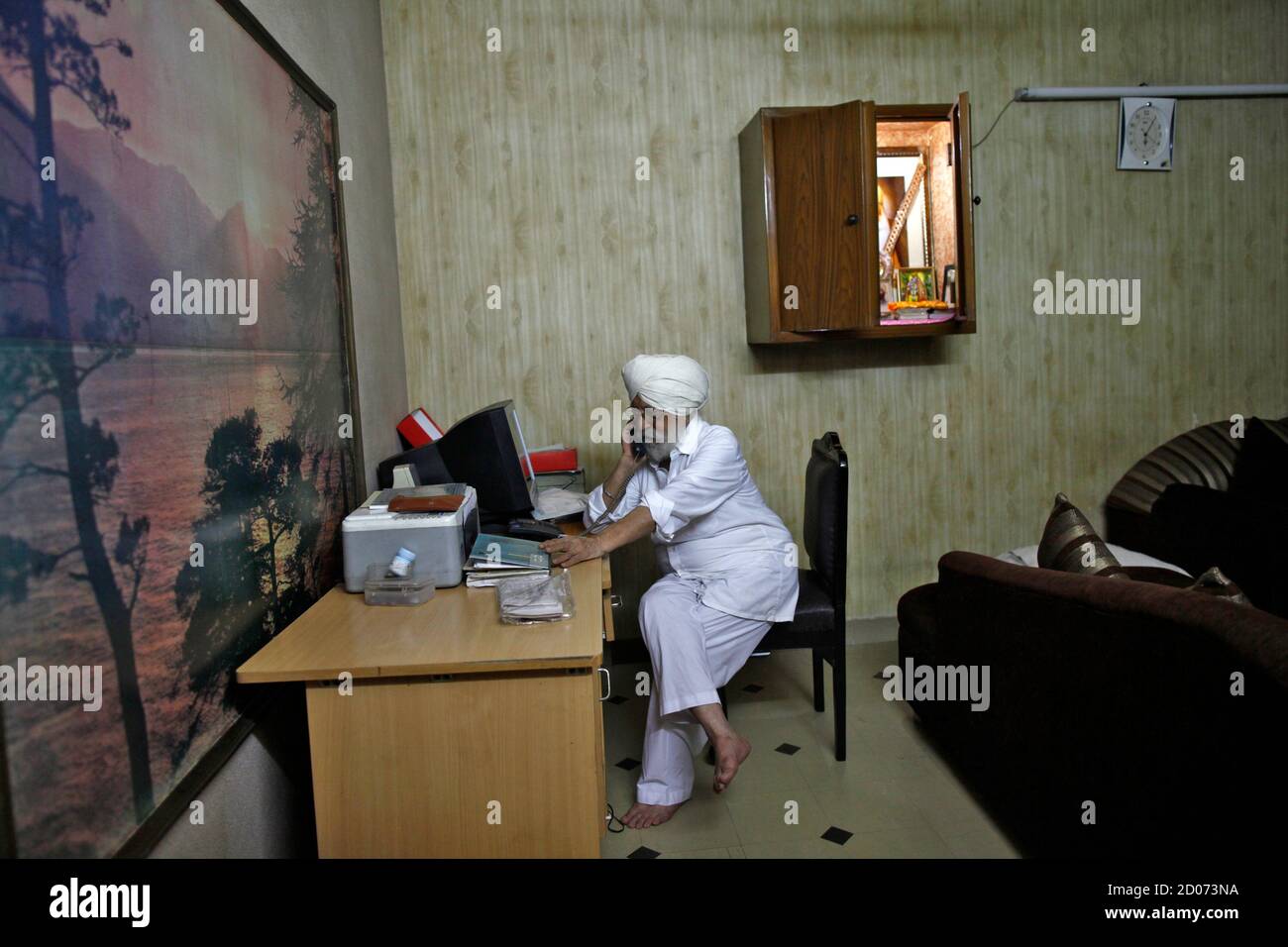 Telephone central office system hi-res stock photography and images - Alamy