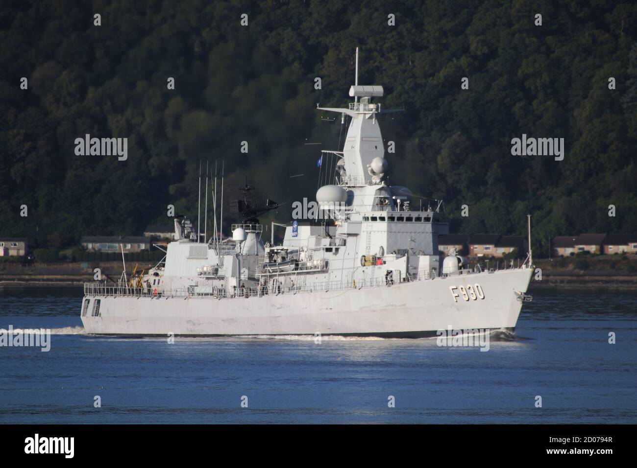 F930 leopold i a karel doorman class frigate hi-res stock photography ...