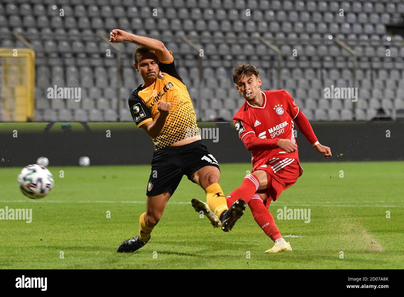 Muenchen GRUENWALDER STADION. 2nd Oct, 2020. Nicolas Gerrit KUEHN (FCB ...