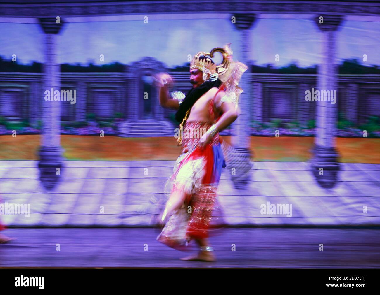 Wayang orang dancer hi-res stock photography and images - Alamy