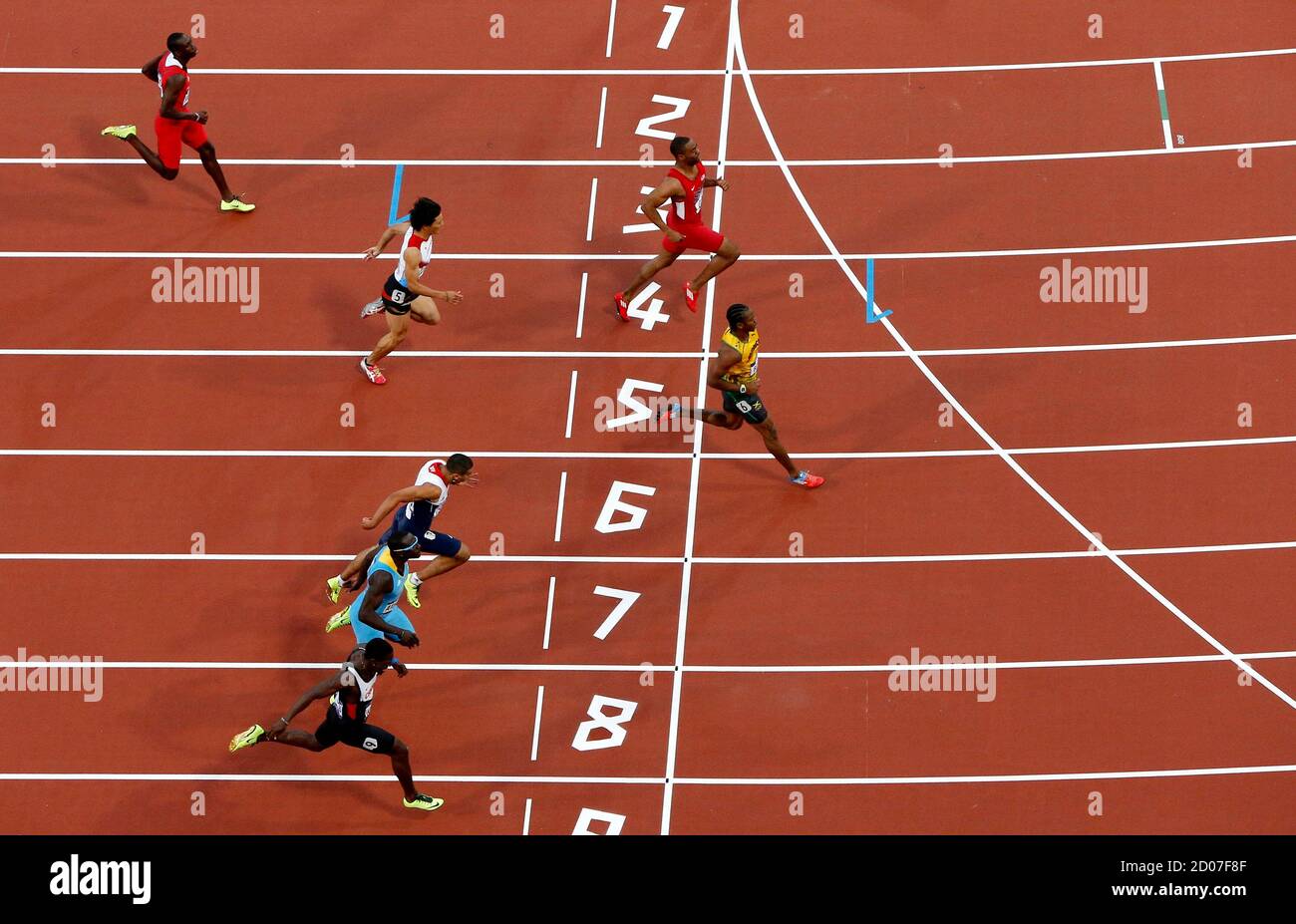 Men's 100m starting blocks hi-res stock photography and images - Alamy