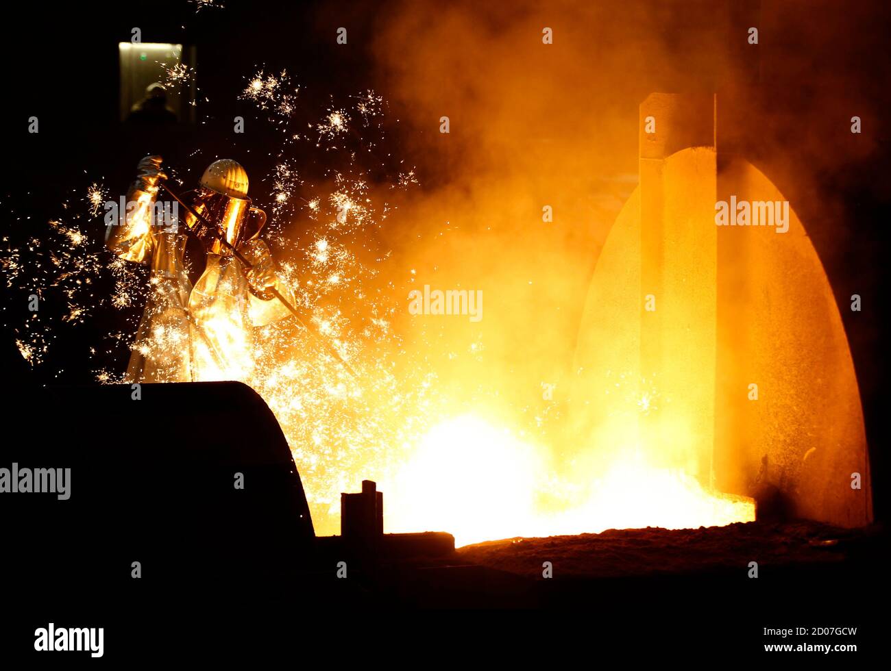 Tapping a blast furnace hi-res stock photography and images - Alamy