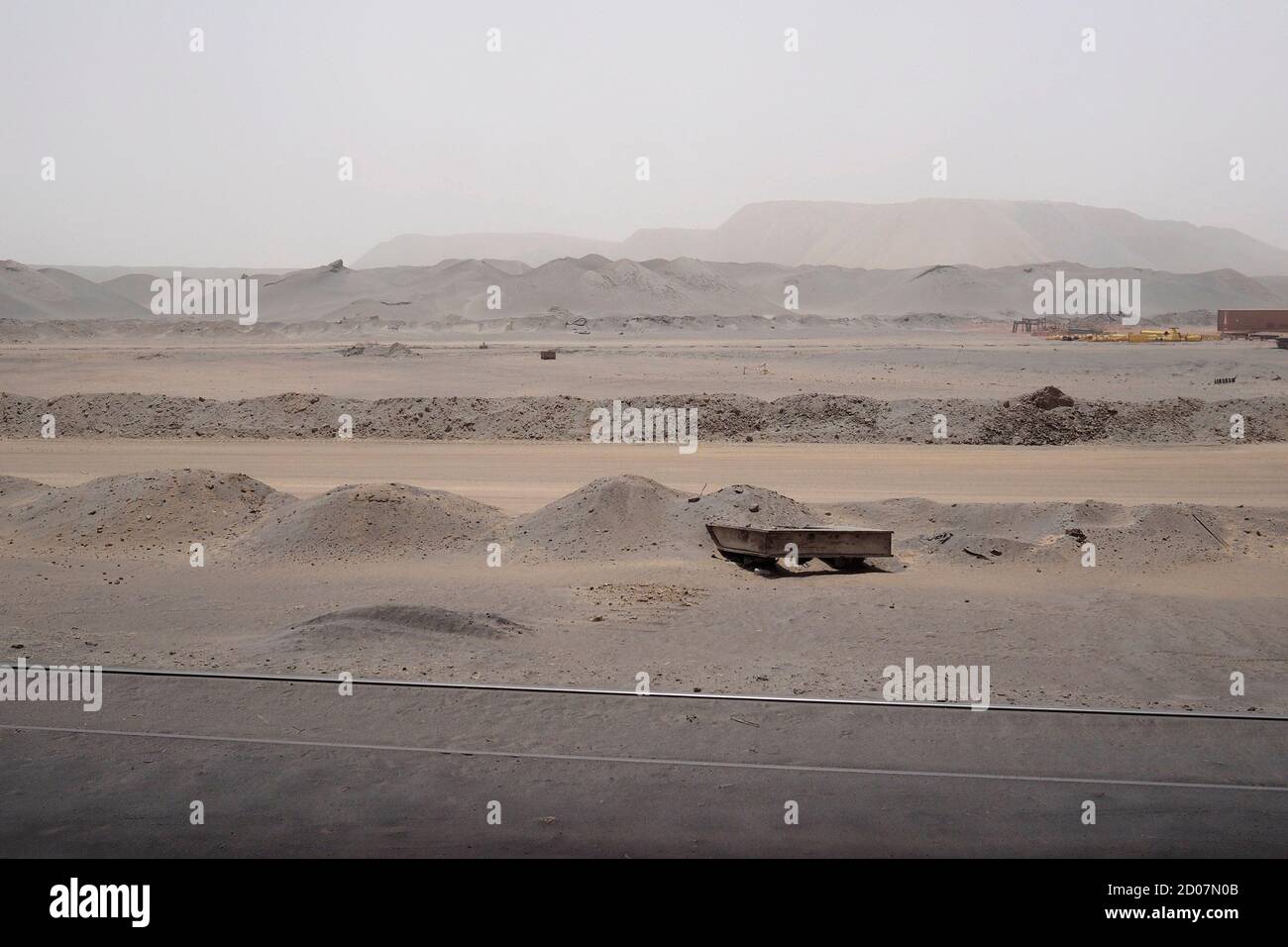 Ore mine mauritania hi-res stock photography and images - Alamy