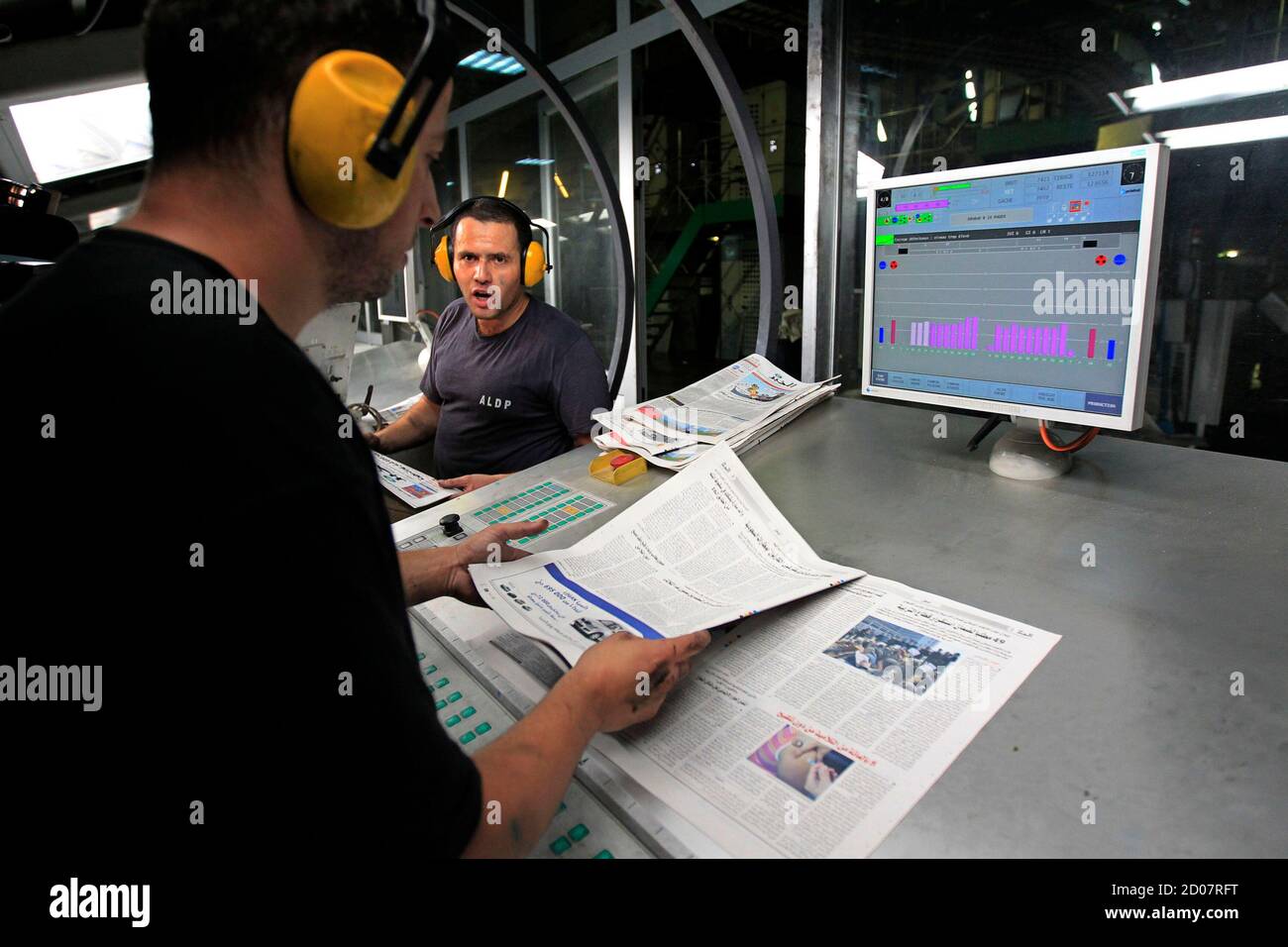 El al check in hi-res stock photography and images - Alamy