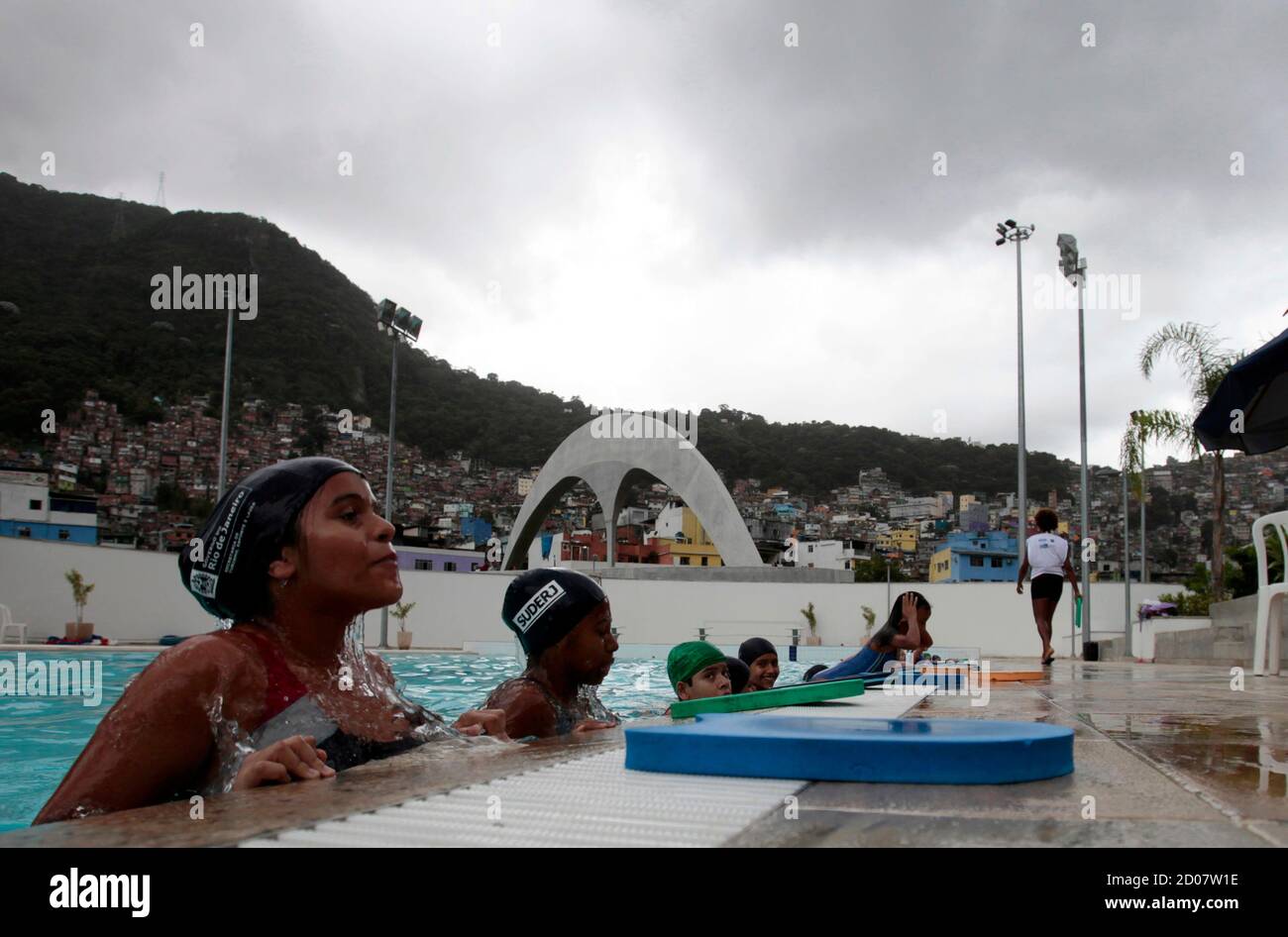 Favela brazil then and now High Resolution Stock Photography and Images ...