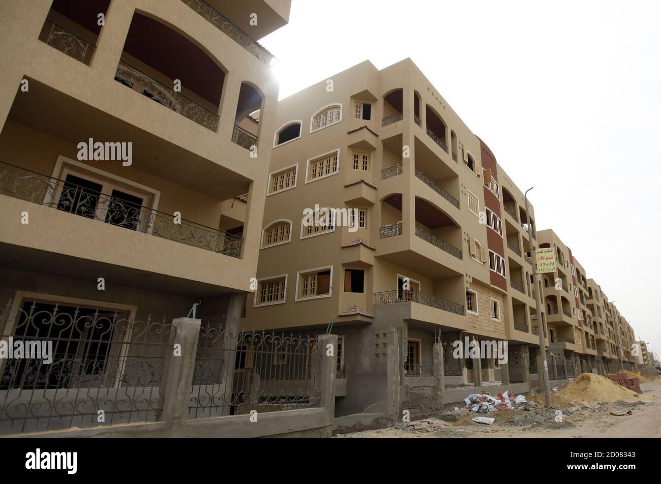 Cairo egypt new residential construction hi-res stock photography and ...