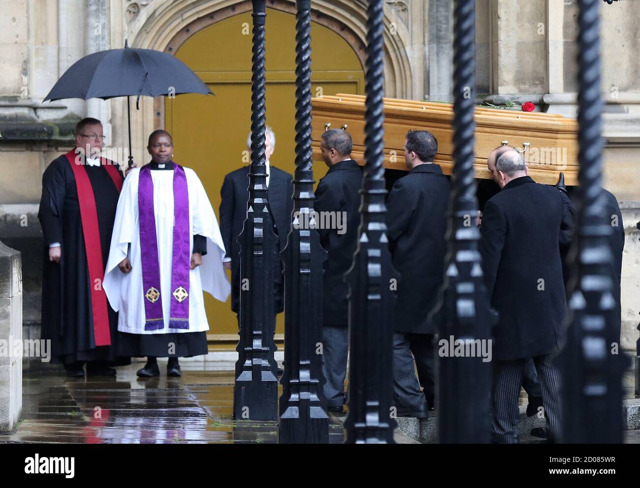 St mary undercroft church hi-res stock photography and images - Alamy
