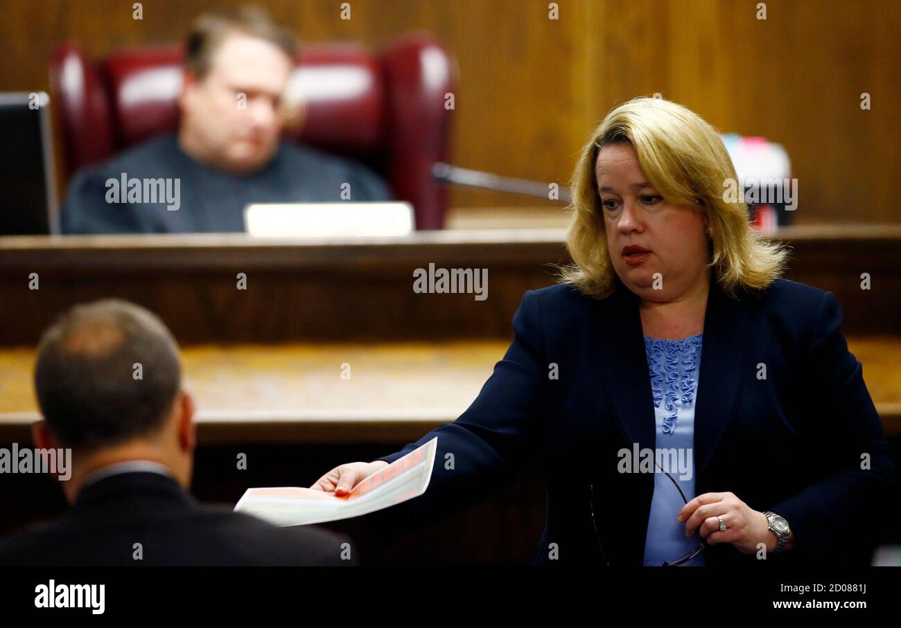 Warren county justice center hi-res stock photography and images - Alamy